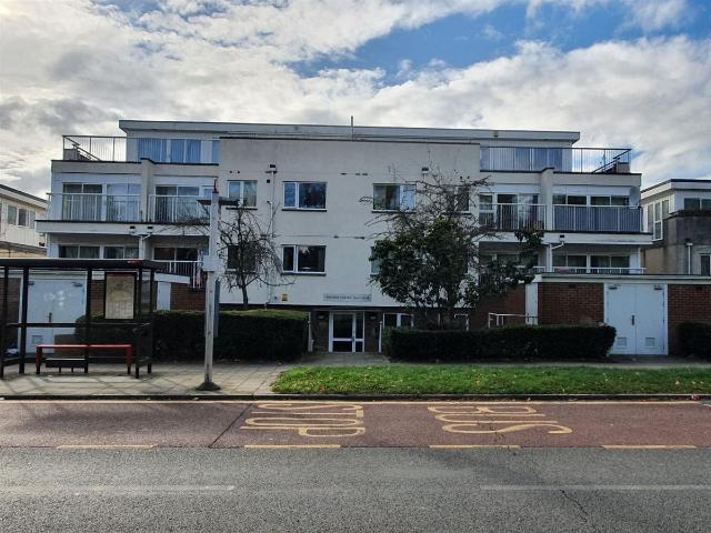 The Avenue, Wembley HA9, Room to rent, £950 pcm | PrimeLocation