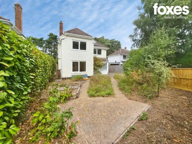 The Avenue, West Moors, Ferndown, Dorset BH22, 5 bed detached house to rent, £2,650 pcm | PrimeLocation