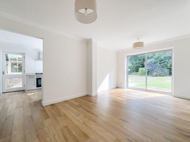 The Avenue, Woking 3 bedrooms Property for lettings Seymours
