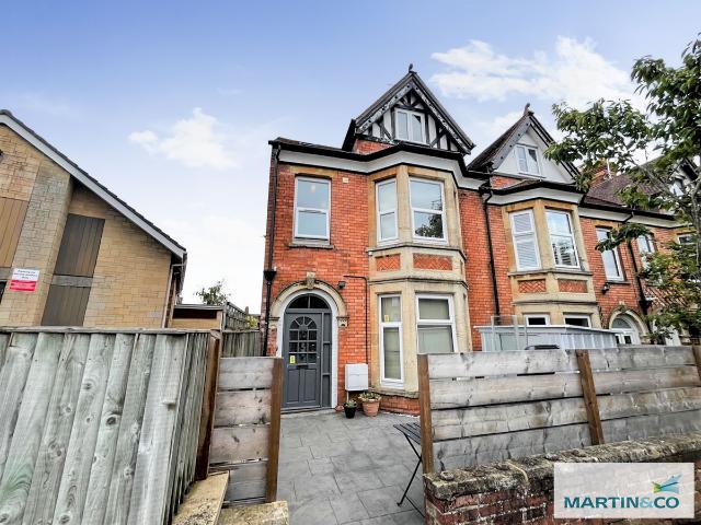 The Avenue, Yeovil BA21, Room to rent, £695 pcm | PrimeLocation