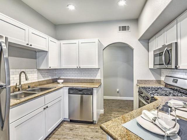 The Avondale 2 Bedroom Apartment for Rent at 9225 W Charleston Blvd, Las Vegas, NV 89117 Peccole Ranch
