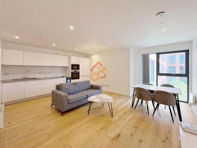 The Axium, 40 Windmill street. 2 bed flat to rent £1,325 pcm £306 pw