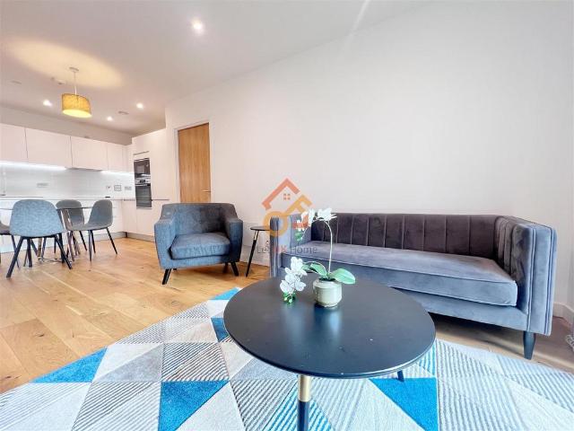 The Axium, 40 Windmill Street. 2 bed flat to rent £1,600 pcm £369 pw