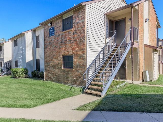 The Ayva 2 Bedroom Apartment for Rent at 4057 N Belt Line Rd, Irving, TX 75038