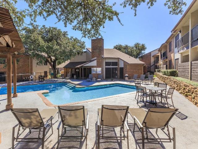 The Ayva 2 Bedroom Apartment for Rent at 4057 N Belt Line Rd, Irving, TX 75038