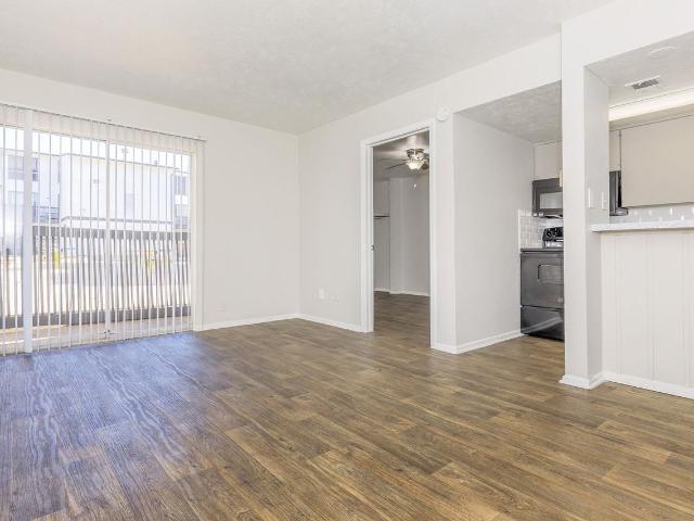 The Ayva at Oaklawn 3 Bedroom Apartment for Rent at 2601 Arroyo Ave, Dallas, TX 75219