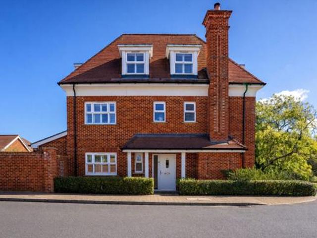 The Boulevard, Horsham, 4 Bedroom Semi detached