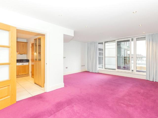 The Boulevard, Imperial Wharf, London SW6, 2 bed flat to rent, £3,200 pcm | PrimeLocation