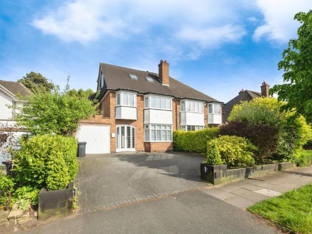 The Boulevard, Sutton Coldfield 4 bed house to rent £2,400 pcm £554 pw