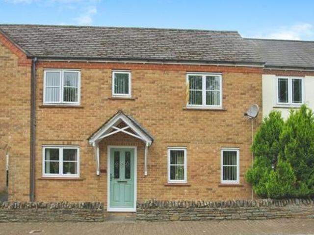 The Boulevard, Victoria, 2 Bedroom End
