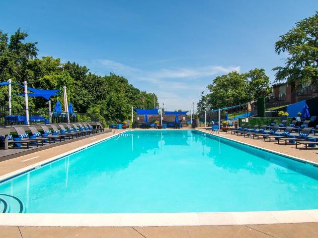 The Boulevard 1 Bedroom Apartment for Rent at 4800 Skyline Dr, Roeland Park, KS 66205