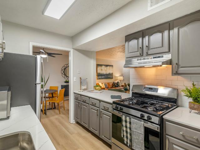 The Bowie 1 Bedroom Apartment for Rent at 8800 Dunwoody Pl, Sandy Springs, GA 30350