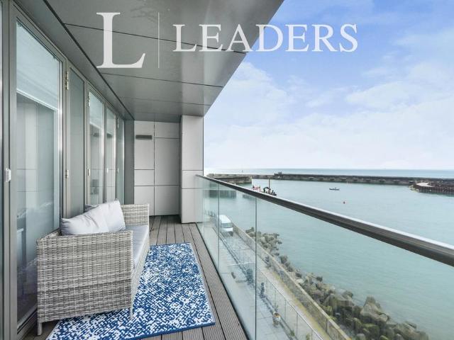 The Boardwalk, Brighton, BN2 2 bed flat to rent £1,900 pcm £438 pw
