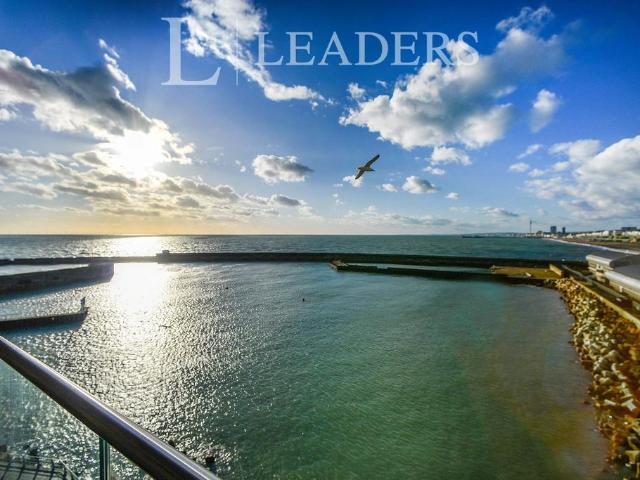 The Boardwalk, Brighton, BN2 2 bed flat to rent £1,950 pcm £450 pw