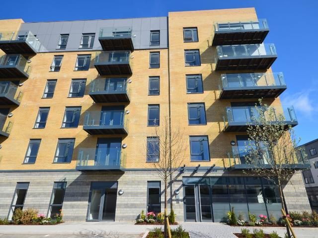 The Boardwalk, Gillingham ME7, 2 bed flat to rent, £1,400 pcm | PrimeLocation