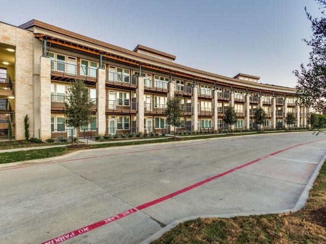 The Boat House 3 Bedroom Apartment for Rent at 2875 Painted Lake Cir, The Colony, TX 75056