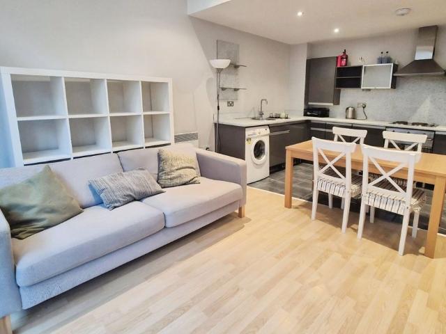 The Boatmans, 42 City Road East, Southern Gateway, Manchester M15, 2 bed flat to rent, £1,300 pcm | PrimeLocation