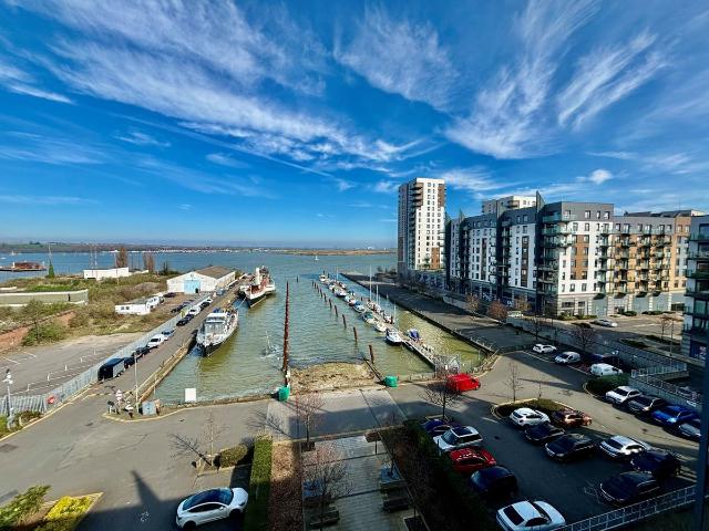 The Boathouse, Gillingham ME7, 1 bed flat to rent, £1,250 pcm | PrimeLocation