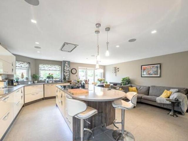 The Boreen, Headley Down, 4 Bedroom Detached