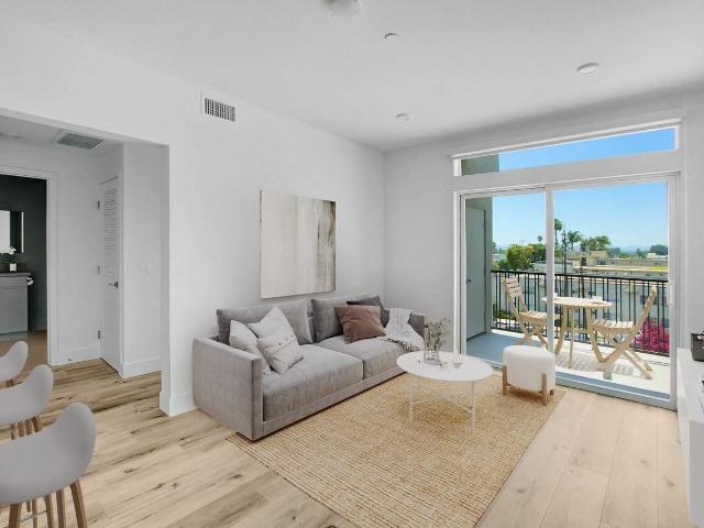 The Bay Apartment Homes 2 Bedroom Apartment for Rent at 20247 Saticoy St, Los Angeles, CA 91306 Winnetka