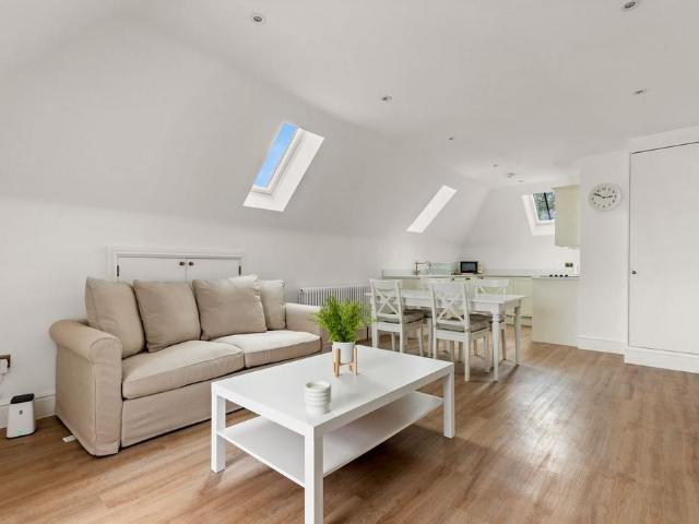 The Bayle, Folkestone, Folkestone, CT20 1 bed apartment to rent £1,150 pcm £265 pw