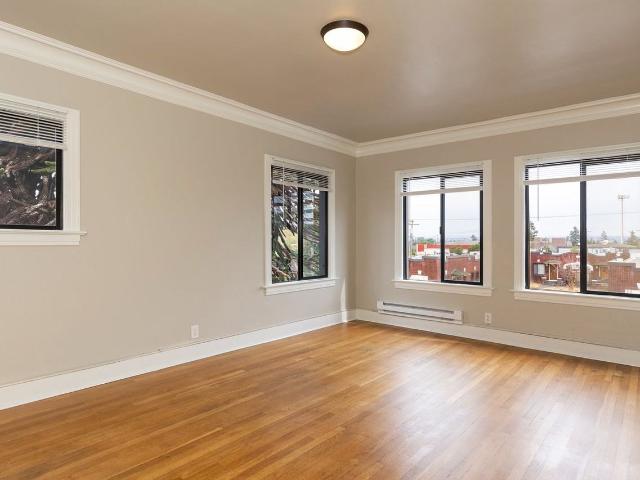 The Bayside Collection 2 Bedroom Apartment for Rent at 2628 Hoyt Avenue, Everett, WA 98201 Bayside