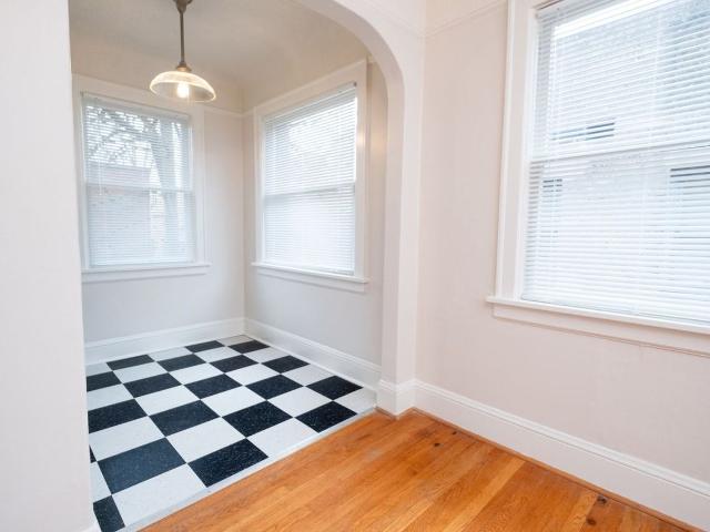 THE BARCELONA APARTMENTS TILM01 Studio Apartment for Rent at 1953 Nw Irving St, Portland, OR 97209 Northwest District