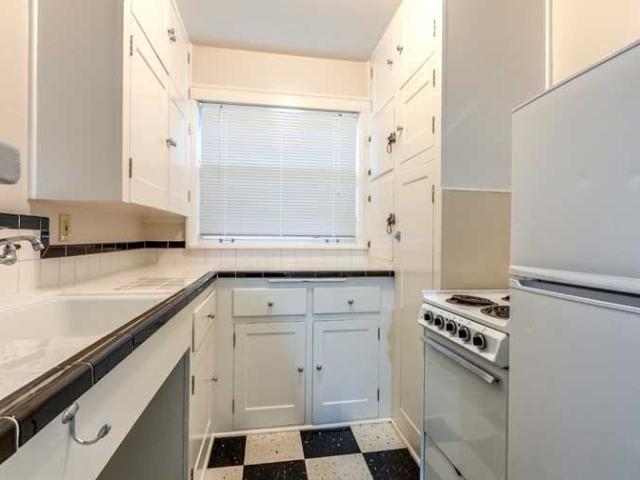 THE BARCELONA APARTMENTS TILM01 Studio Apartment for Rent at 1953 Nw Irving St, Portland, OR 97209 Northwest District