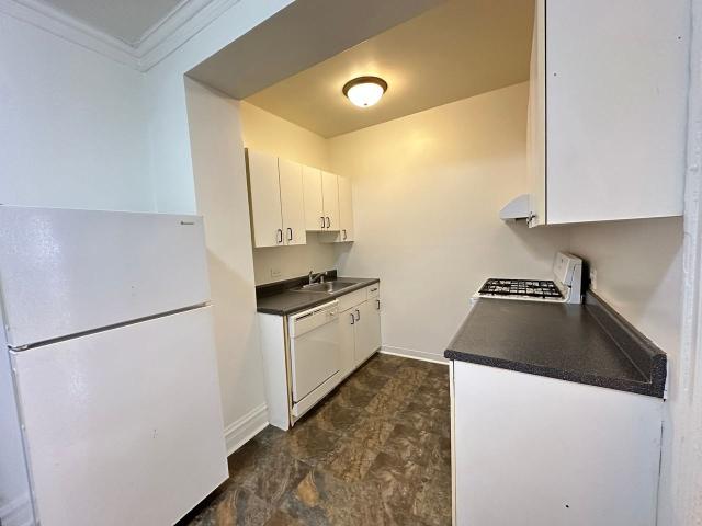 The Barclay 1 Bedroom Apartment for Rent at 5634 N Kenmore Ave, Chicago, IL 60660 Edgewater