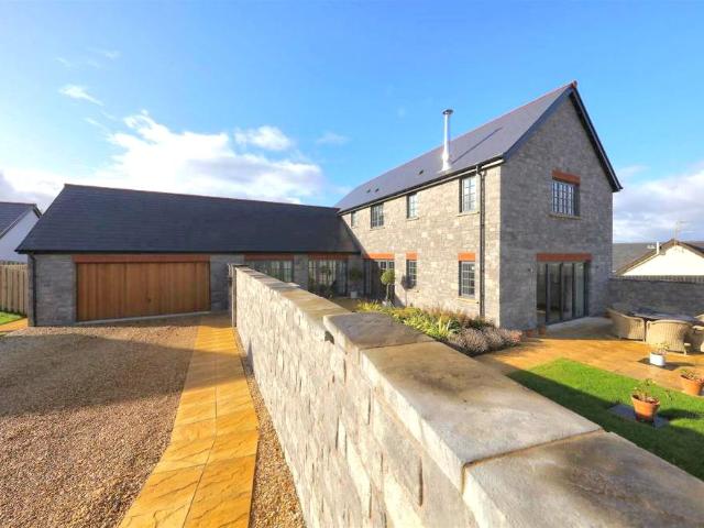 The Barns, Vale Of Glamorgan CF32, 4 bed property to rent, £3,600 pcm | PrimeLocation