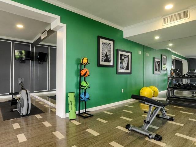 The Beverly 2 Bedroom Apartment for Rent at 123 Brackenridge Ave, San Antonio, TX 78209 Mahncke Park