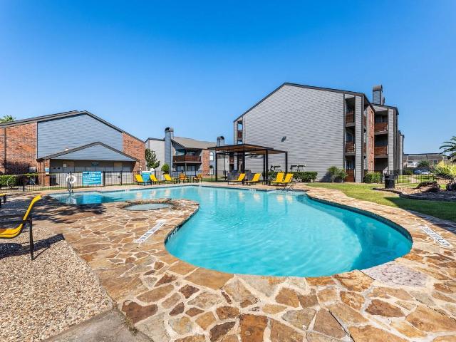 The Beverly at Clear Lake 1 Bedroom Apartment for Rent at 16100 Space Center Blvd, Houston, TX 77062 Clear Lake
