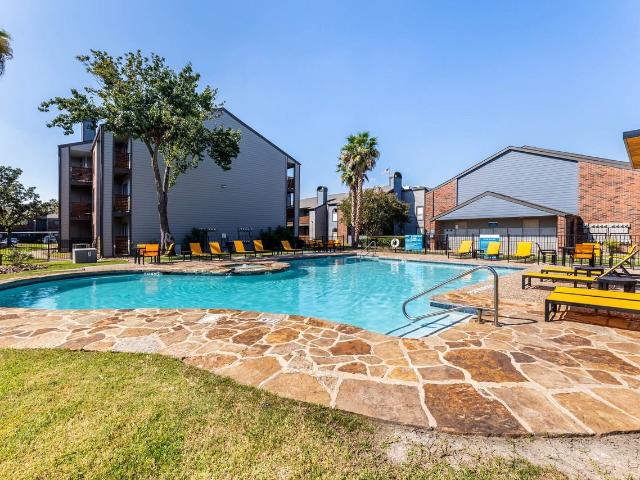 The Beverly at Clear Lake 1 Bedroom Apartment for Rent at 16100 Space Center Blvd, Houston, TX 77062 Clear Lake