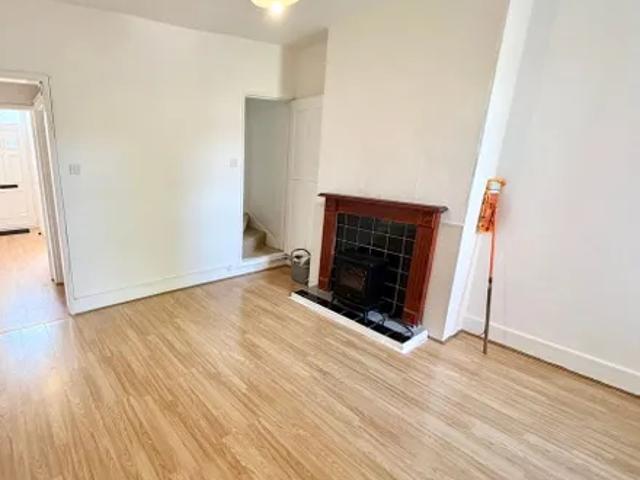 The Bearwood Veterinary Clinic, 1 2 Lightwoods Road, Warley Wigorn, B67 5AY, United Kingdom | 2 bed townhouse for rent #167617916 | Rentberry