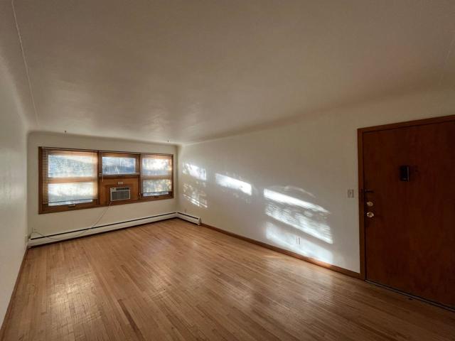 The Beautiful Danforth Apartments 1 Bedroom Apartment for Rent at 1207 Danforth St, St. Paul, MN 55117 North of Maryland
