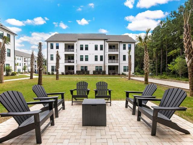 The Beckett 2 Bedroom Apartment for Rent at 1100 Hampton Rivers Rd, Charleston, SC 29414