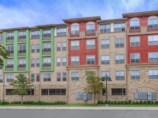 The Belleview 2 Bedroom Apartment for Rent at 1400 Belleview St, Dallas, TX 75215 Cedars