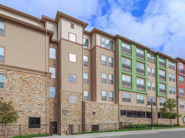 The Belleview 2 Bedroom Apartment for Rent at 1400 Belleview St, Dallas, TX 75215 Cedars