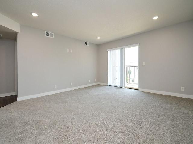 The Belmont Apartments 1 Bedroom Apartment for Rent at 1016 Park Ave, Omaha, NE 68105