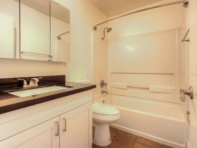 The Bennett II 2 Bedroom Apartment for Rent at 1530 1530 & 1532 Atlanta Court, Santa Rosa, CA 95405