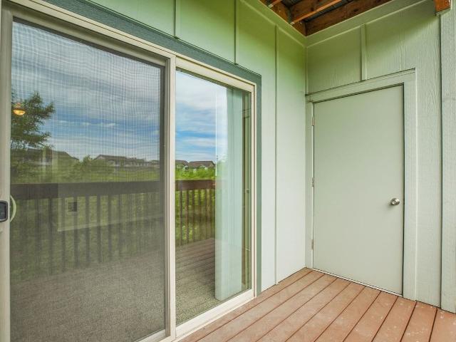 The Best of Both Worlds: Nature at your Doorstep, City at your Fingertips! 3 Bedroom Apartment for Rent at 1569 Whitaker Dr Se, Salem, OR 97317 Southeast Mill Creek
