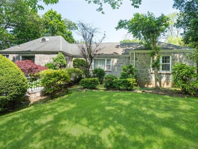 The Birches, Roslyn Estates, Home For Sale