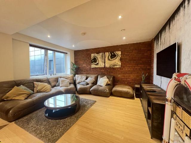 The Birchin, Joiner Street, Northern. 2 bed apartment to rent £1,275 pcm £294 pw