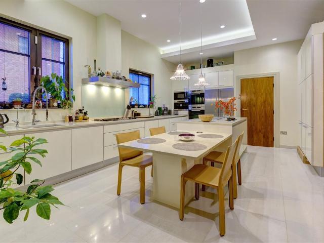 The Bishops Avenue, Kenwood N2, 3 bed flat to rent, £21,667 pcm | PrimeLocation