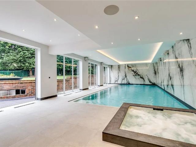 The Bishops Avenue, Hampstead N2, 8 bed detached house to rent, £28,000 pcm | PrimeLocation