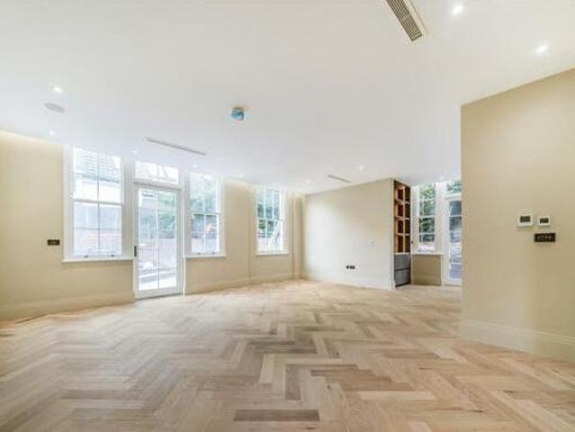 The Bishops Avenue, Hampstead Garden Suburb,3 Bedroom Flat