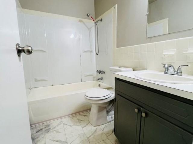 The Bluffs @ Central 1 Bedroom Apartment for Rent at 4801 Rogers Ave, Fort Smith, AR 72903
