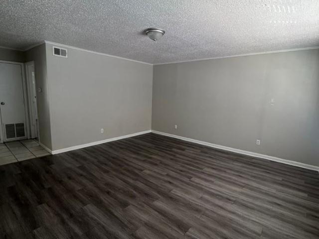 The Bluffs @ Central 2 Bedroom Apartment for Rent at 4801 Rogers Ave, Fort Smith, AR 72903