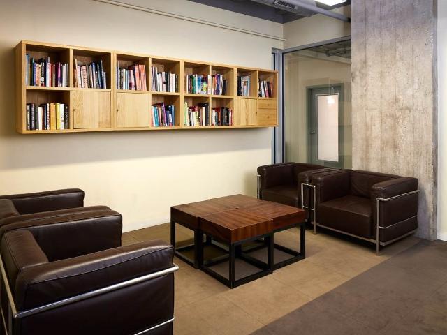 The Blackwood 2 Bedroom Apartment for Rent at 5200 S Blackstone Ave, Chicago, IL 60615 Hyde Park