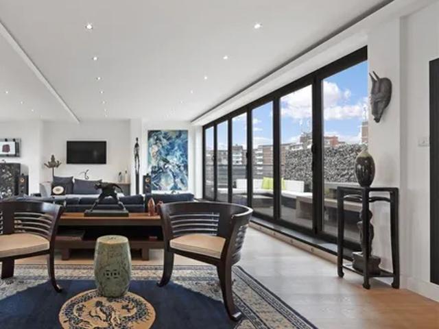 The Blade, 93 97 Old Street, London, EC1V 9JJ, United Kingdom | 3 bed duplex for rent #167617993 | Rentberry